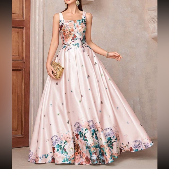 Dresses | Luxe Floral Print Square Neck Zip Up Back Party Portal Gown ...